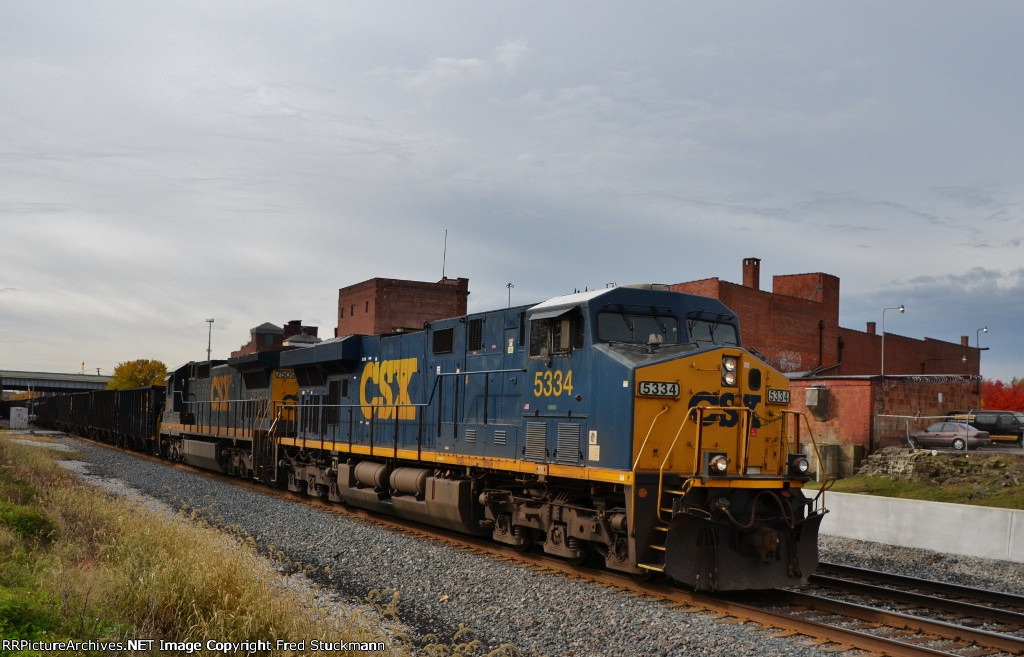 CSX 5334 leads the empties east.